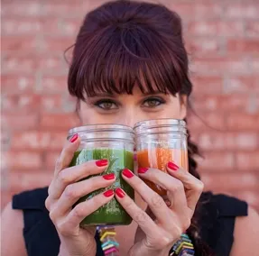 24: Ashly Wolf of HealthySexyHungry.com - Tips Of The Scale